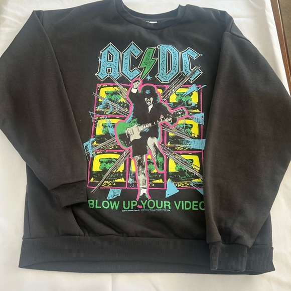 AC/DC | Sweaters | Acdc Black Graphic Crew Neck Sweater | Poshmark